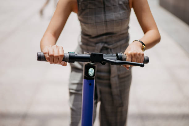 How To Ride An Electric Scooter (Step-By-Step Guide)