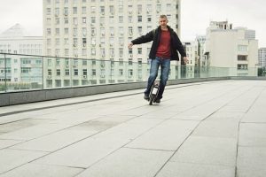 Onewheel vs Electric Scooter (2024) Which One Is The Best?