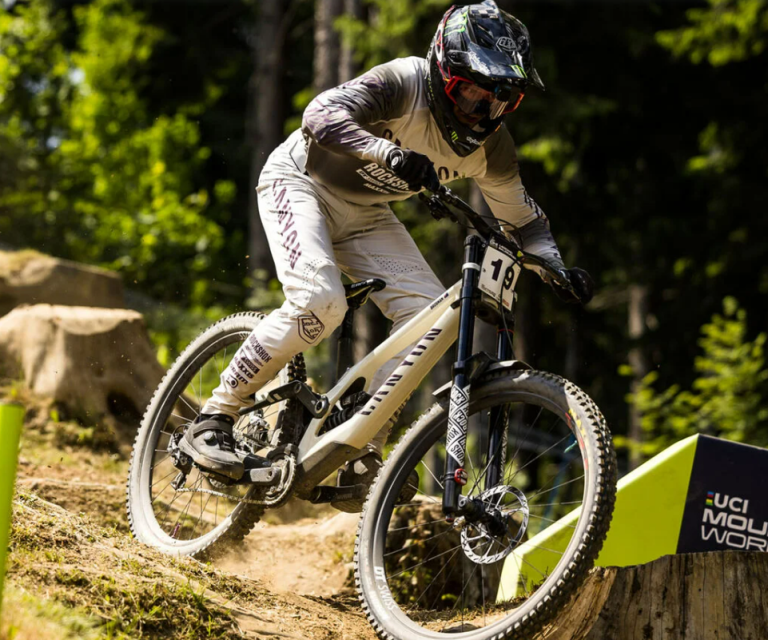 5 Types of Mountain Bikes And Their Uses (2023 Edition)
